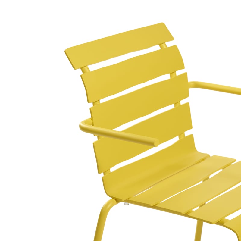 Stapelbarer Sessel Aligned von valerie objects - gelb | Made In Design Stapelbarer Sessel Aligned von valerie objects - gelb | Made In Design