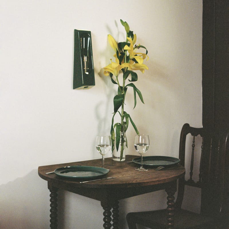 VIOLAINE D'HARCOURT Alcove Wall light with plug - green | Made In Design UK