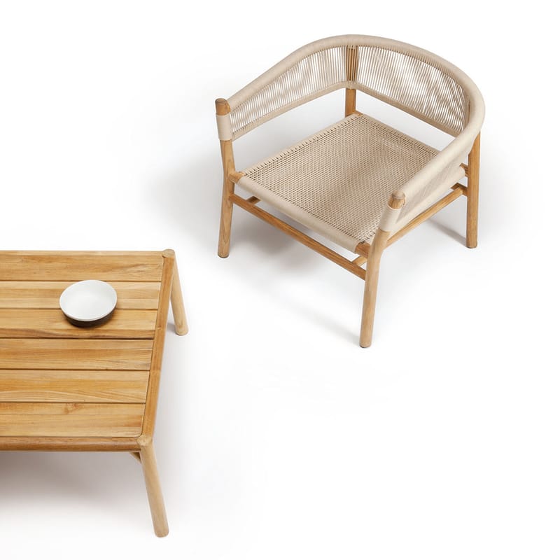 Lounge-Sessel Kilt von Ethimo - sand teak, natur | Made In Design