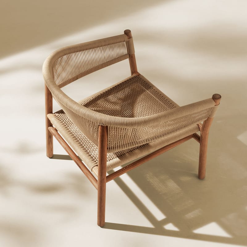 Lounge-Sessel Kilt von Ethimo - sand teak, natur | Made In Design