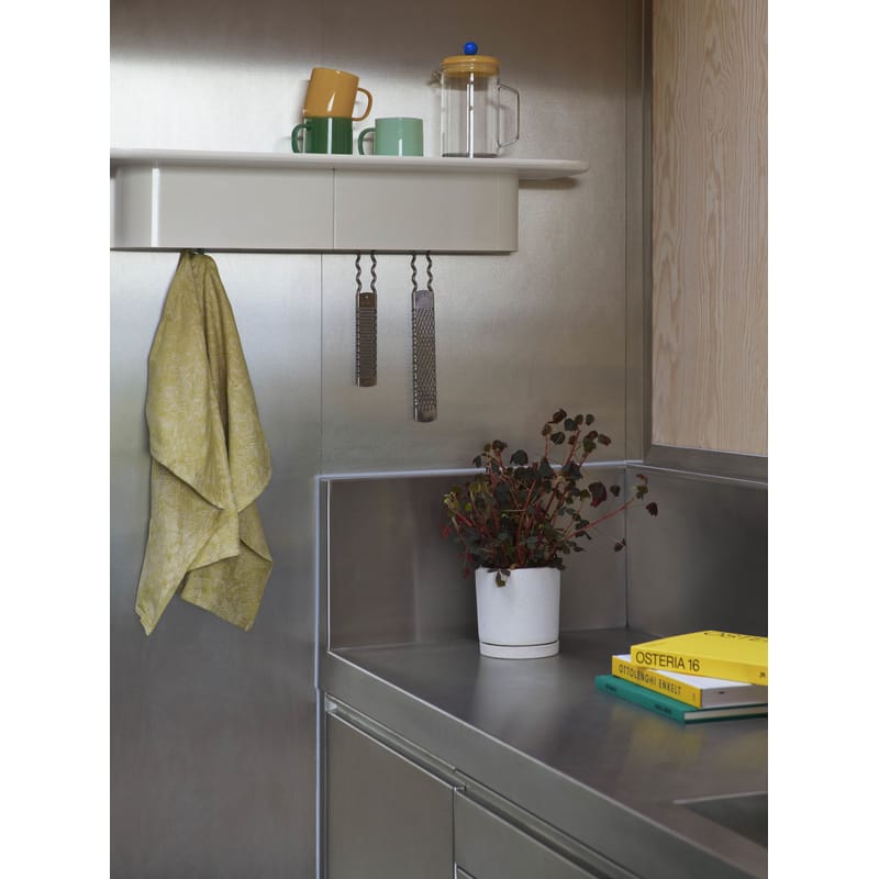 Hay etagere store