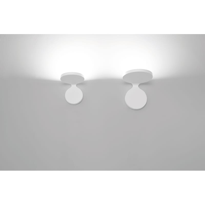 Artemide Rea Small LED Wall light - white | Made In Design UK