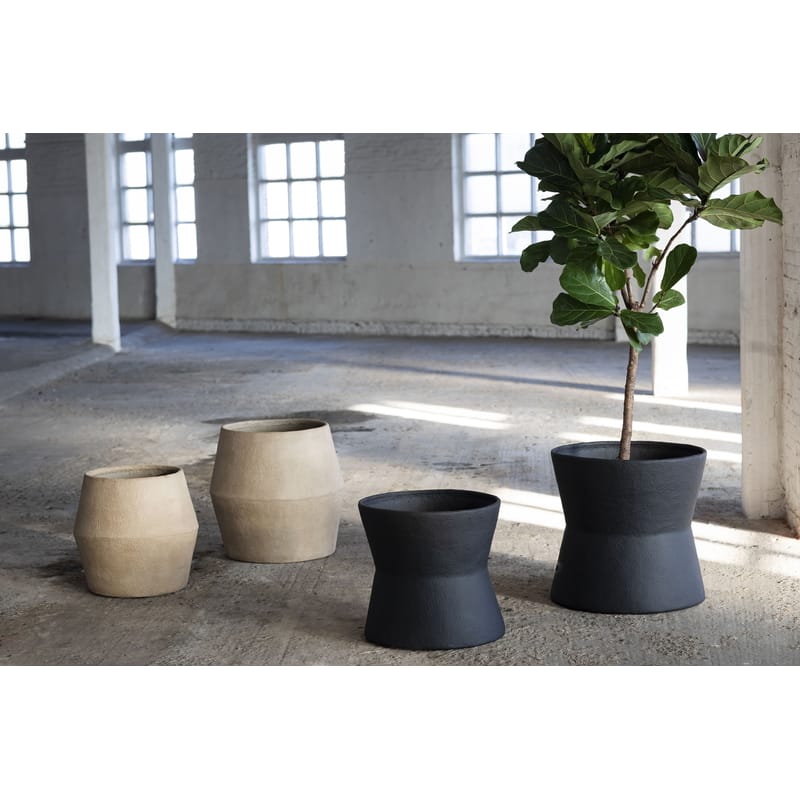 Serax Construct Flower-pot holder - black | Made In Design UK