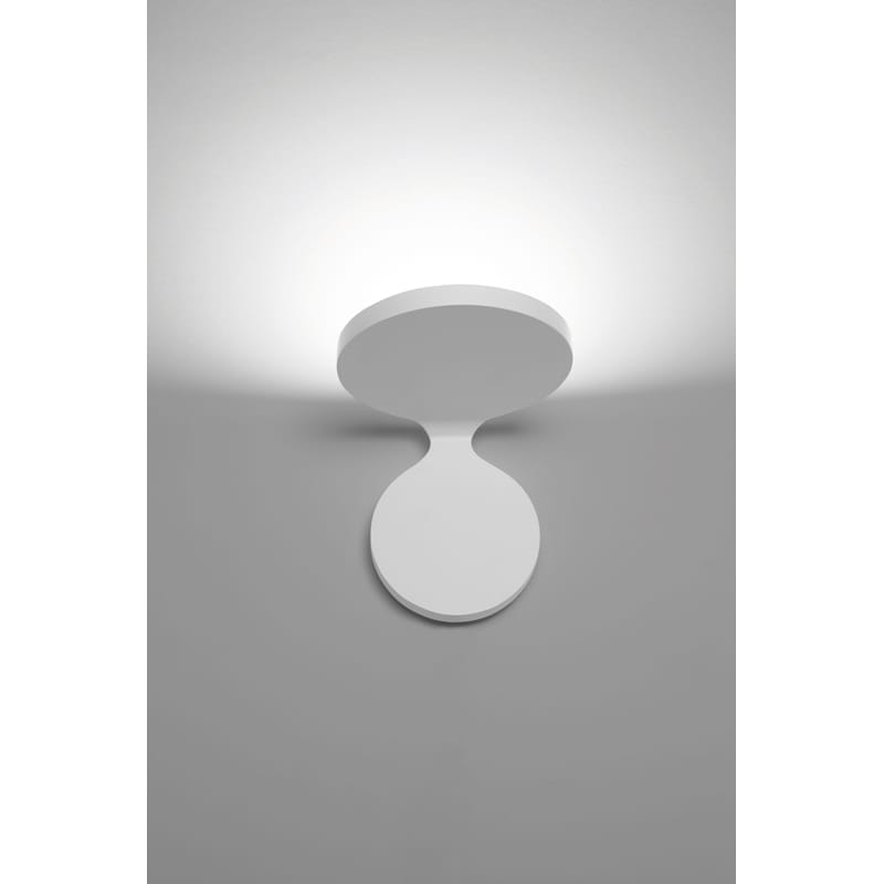 Artemide Rea Small LED Wall light - white | Made In Design UK