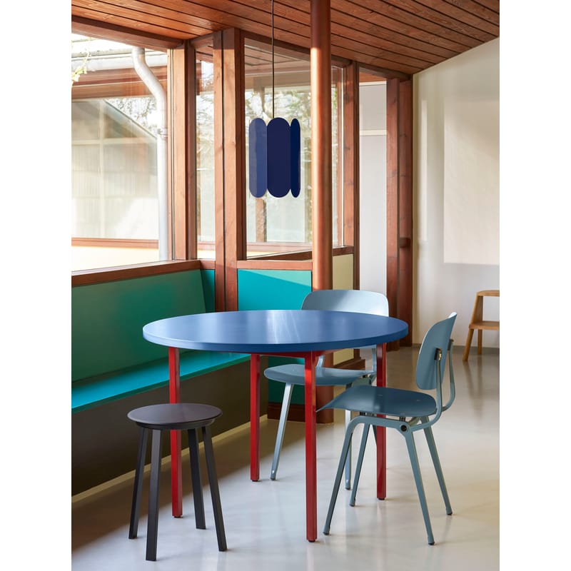 Table ronde Two-Colour Hay - bleu | Made In Design