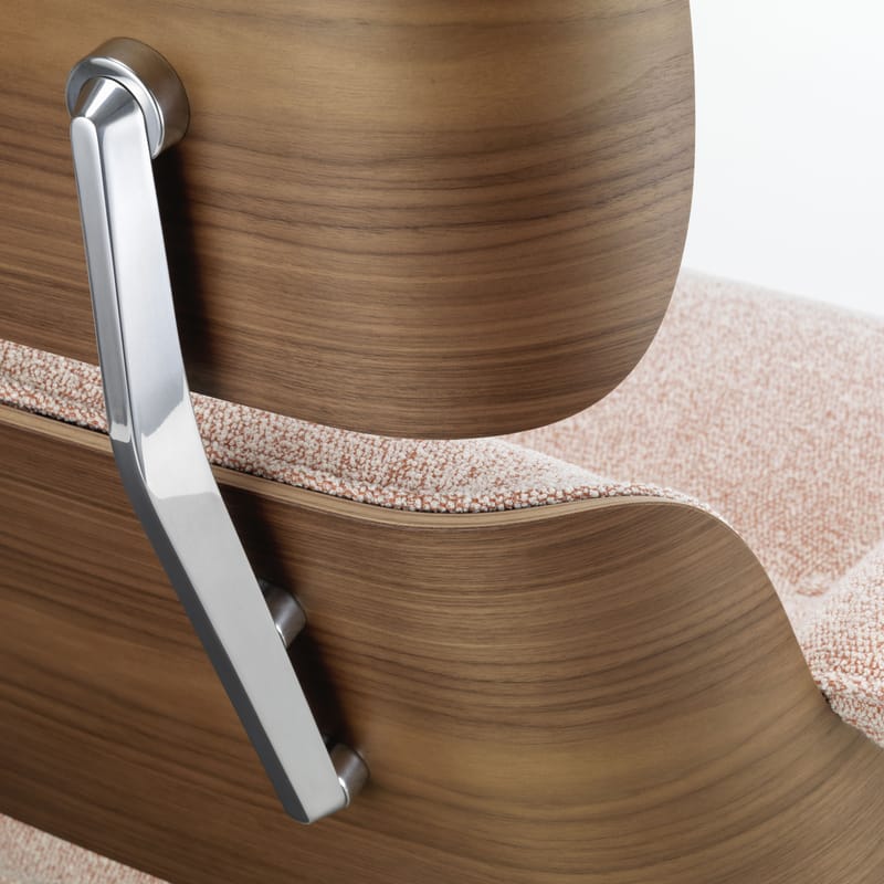 Set fauteuil & repose-pieds Lounge Chair & Ottoman Vitra - rose | Made ...