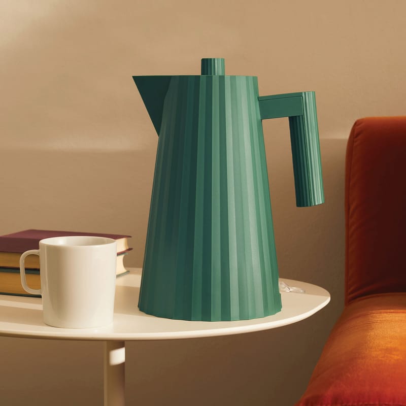 Bollitore elettrico Plissé di Alessi - verde | Made In Design