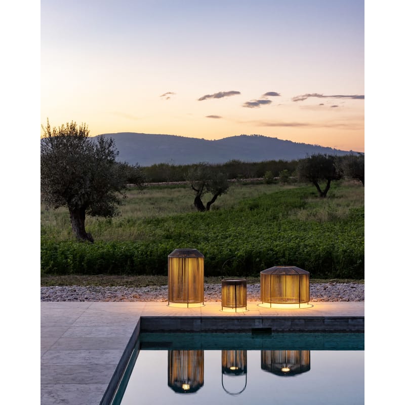 Lampe solaire d'extérieur Mora LED Vincent Sheppard - gris | Made In Design