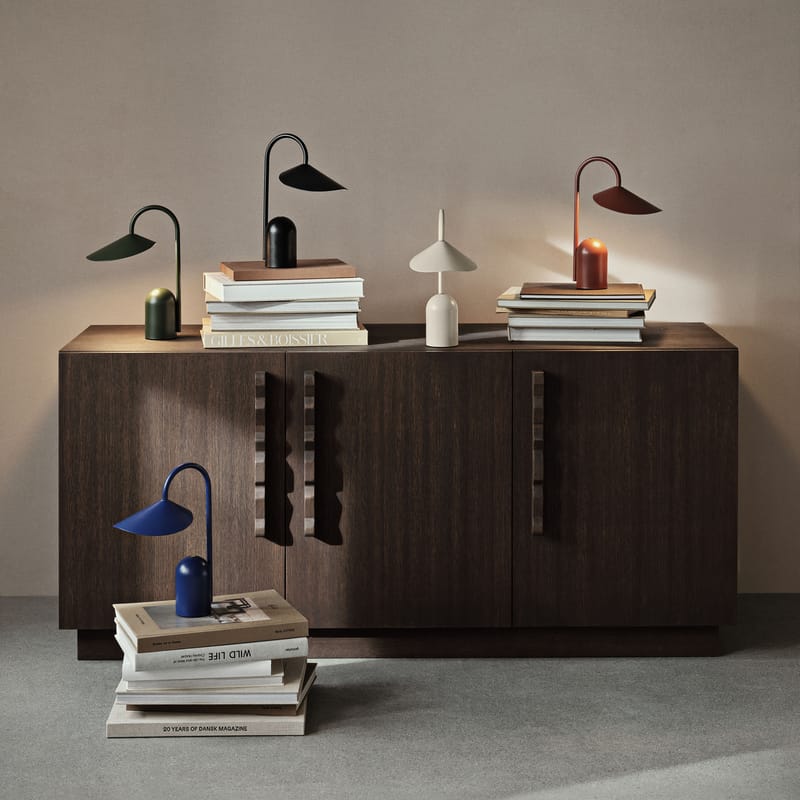 Lampe sans fil rechargeable Arum LED Ferm Living - bleu | Made In Design