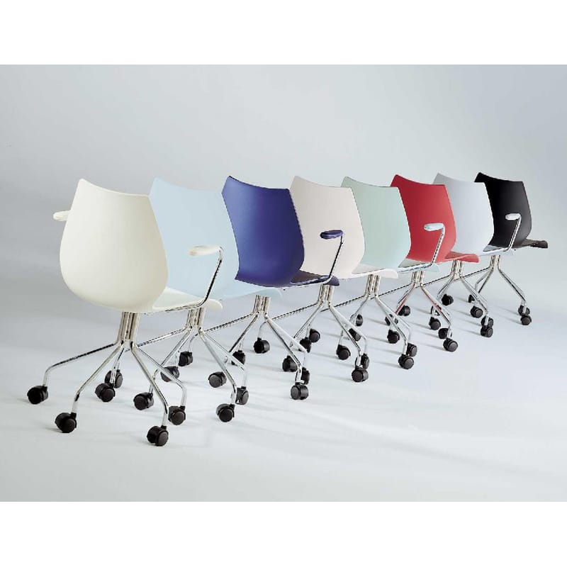 Fauteuil à roulettes Maui Kartell - rouge | Made In Design