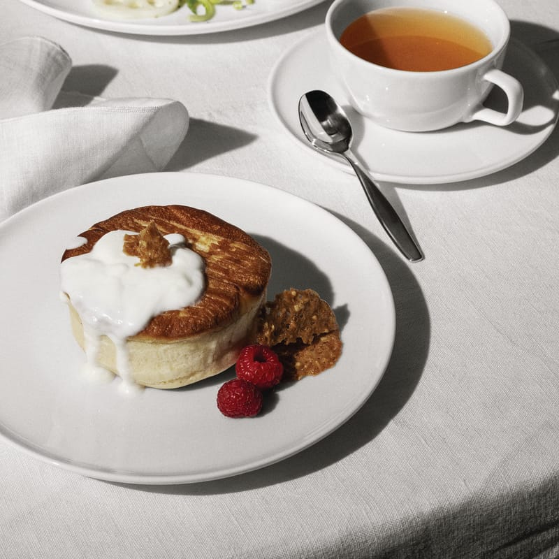 Alessi Itsumo Dessert plate - white | Made In Design UK