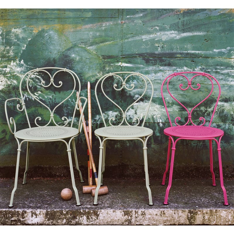 Chaise empilable 1900 Fermob - vert | Made In Design