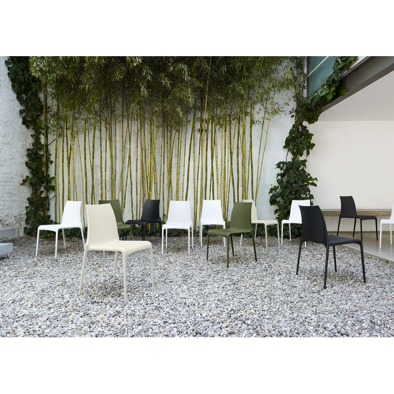 Chaise empilable Petra Cinna - beige | Made In Design