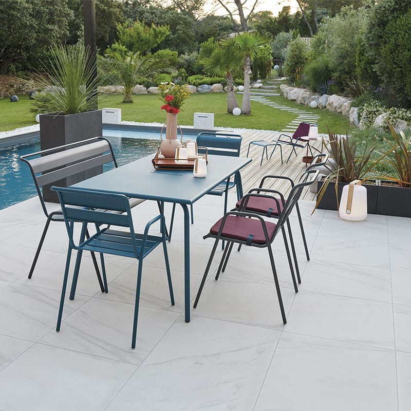 Table rectangulaire Monceau Fermob - jaune | Made In Design