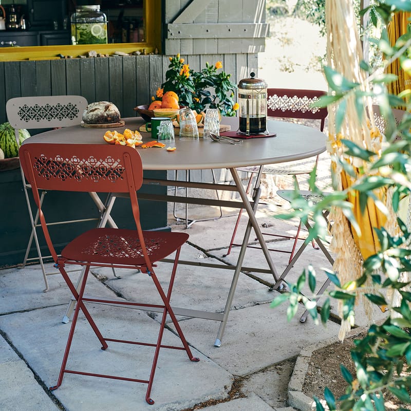 Table pliante Caractère Fermob - jaune | Made In Design