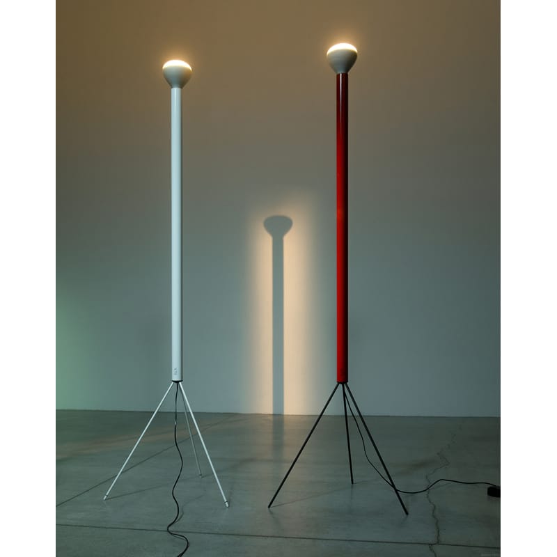 Lampadaire Luminator Flos - rouge | Made In Design