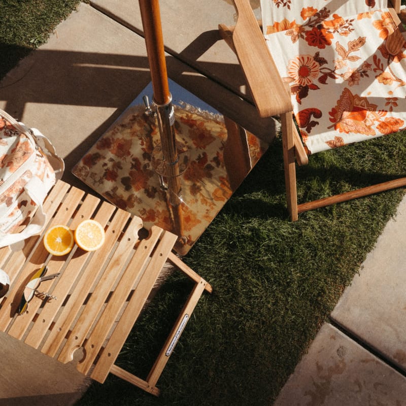 BUSINESS & PLEASURE The Classic Large Parasol base - stainless steel ...