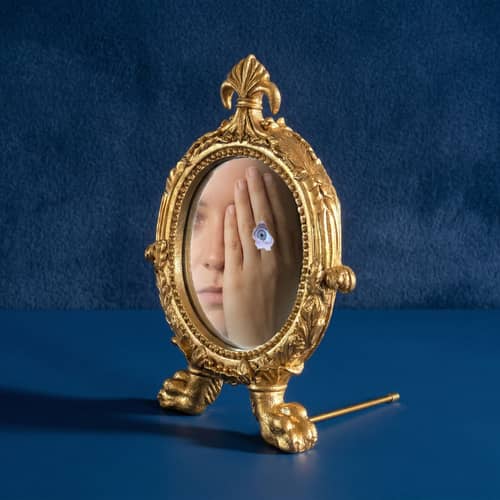 Free standing mirror Fairy Tale Seletti / Animated LCD screen with a ...
