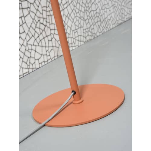 Lampadaire Marseille It's about Romi / Orientable - H 141 cm - Rose ...
