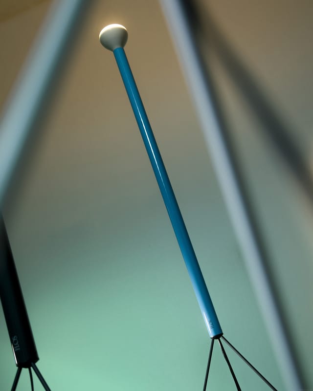 Lampadaire Luminator Flos - bleu | Made In Design