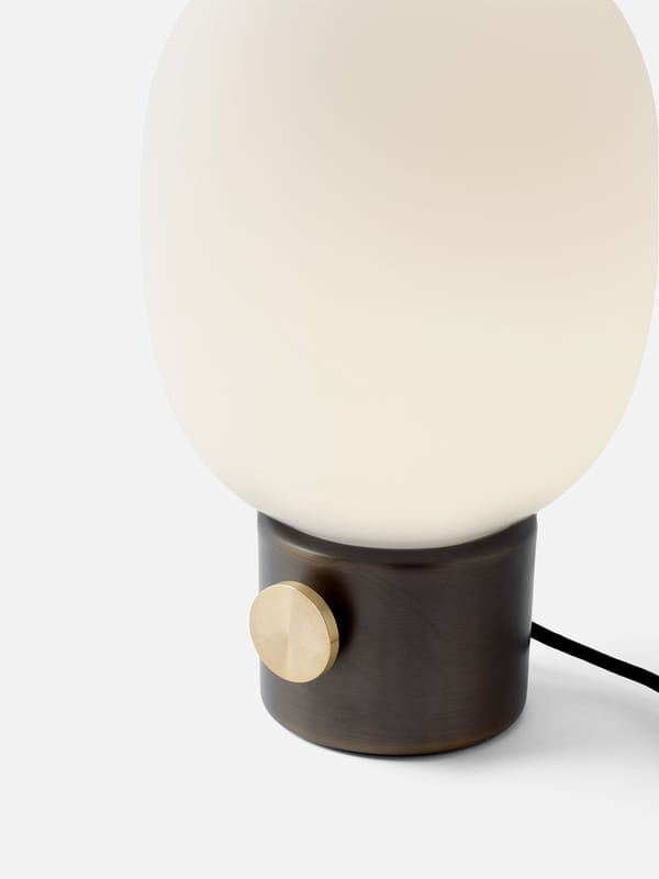 Lampada da tavolo JWDA di Menu - bianco marrone metallo | Made In Design