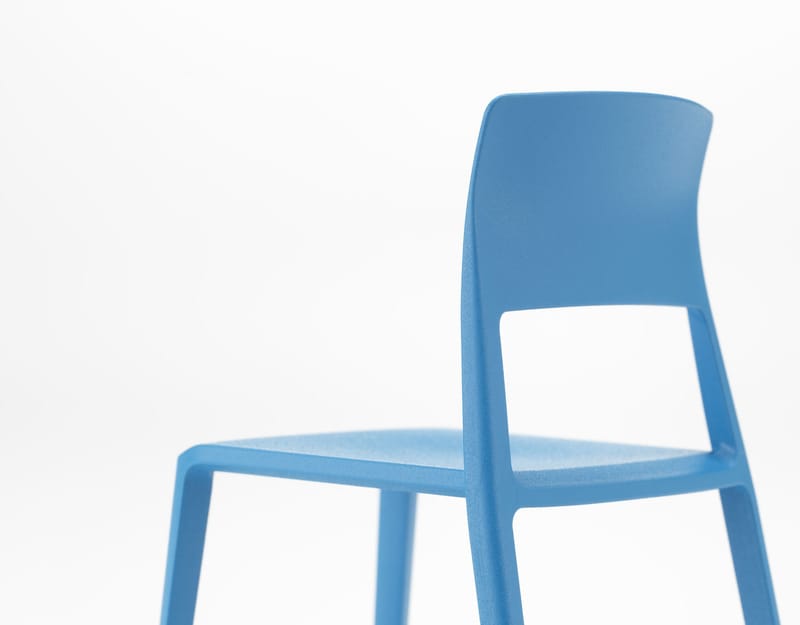 Miniature Tip Ton Vitra - bleu | Made In Design