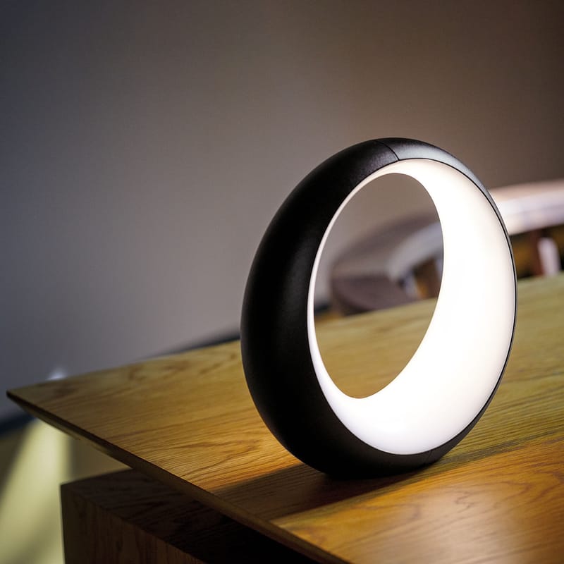 Lampe sans fil rechargeable Hoopik LED Fermob - bleu | Made In Design