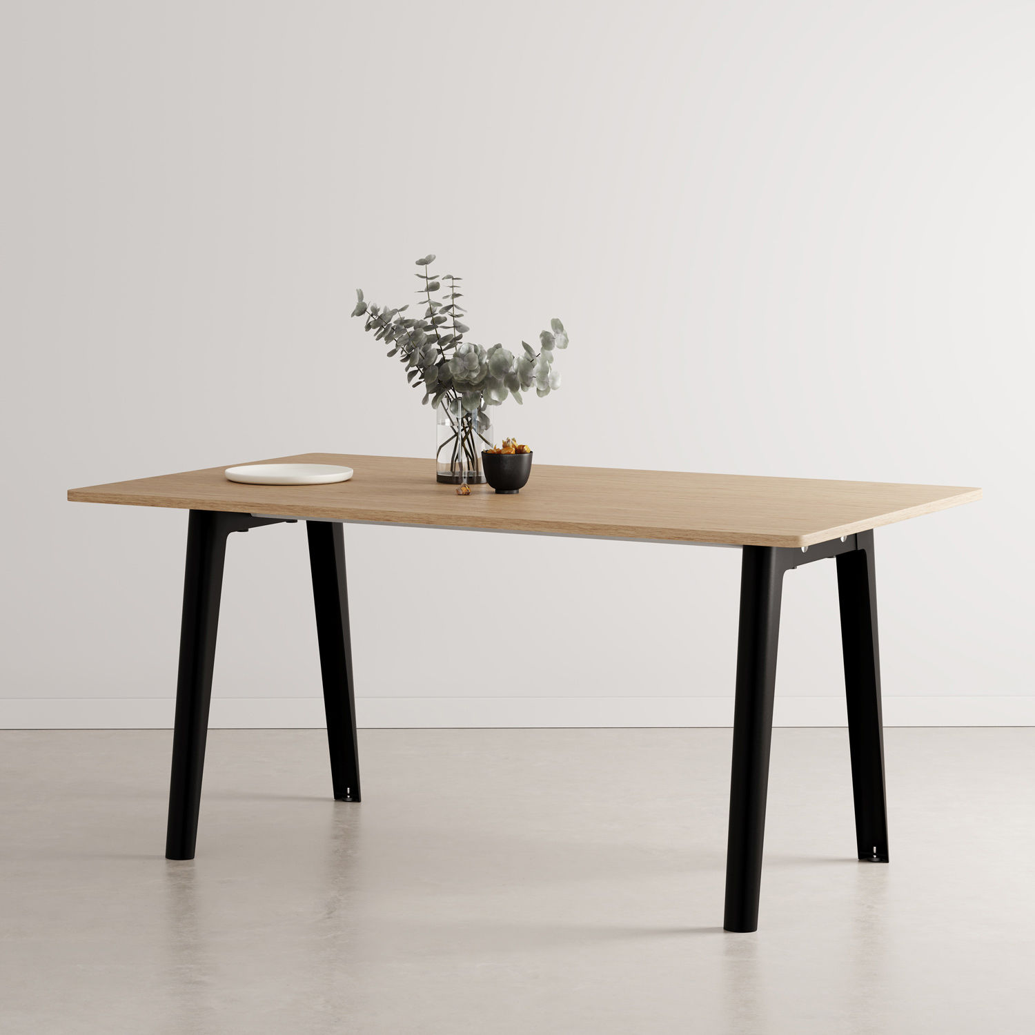 rechteckiger Tisch New Modern von TIPTOE - eiche natur graphitschwarz ...